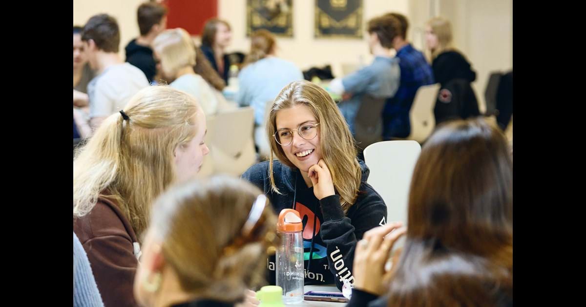 Hvad er HTX og hvad vil det sige at gå på Vejle Tekniske Gymnasium? | VTG